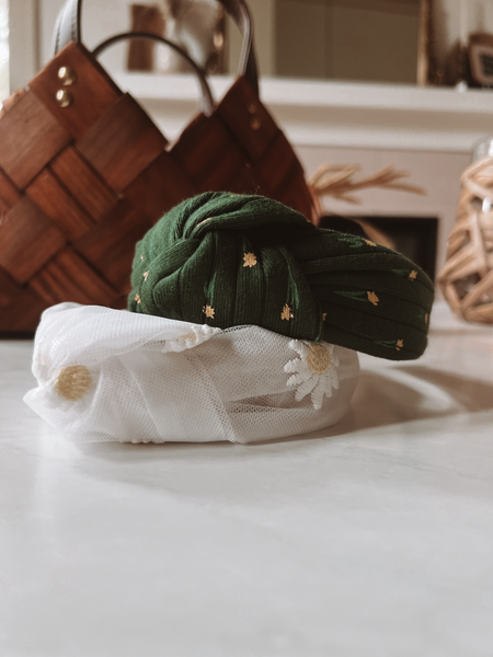Daisy Grace Via – Harts and Pearls